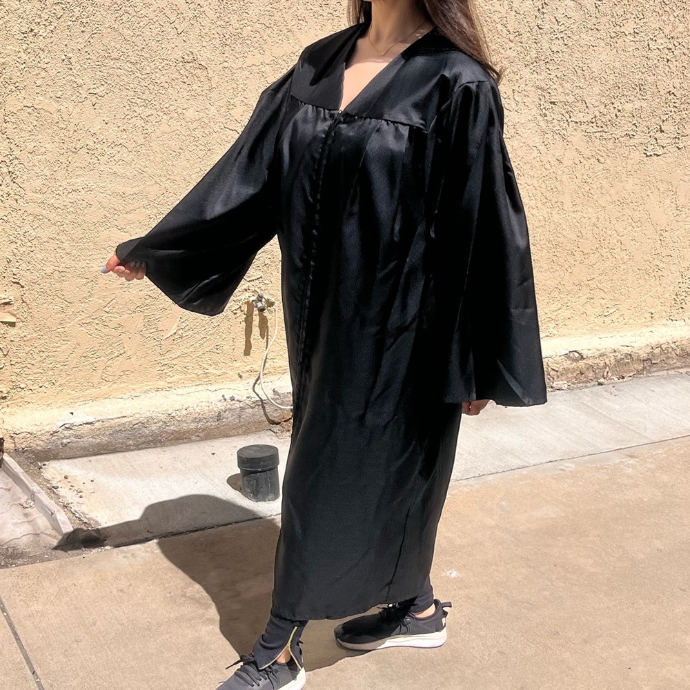 Jostens Black Graduation Gown / Judges Robe - Gem